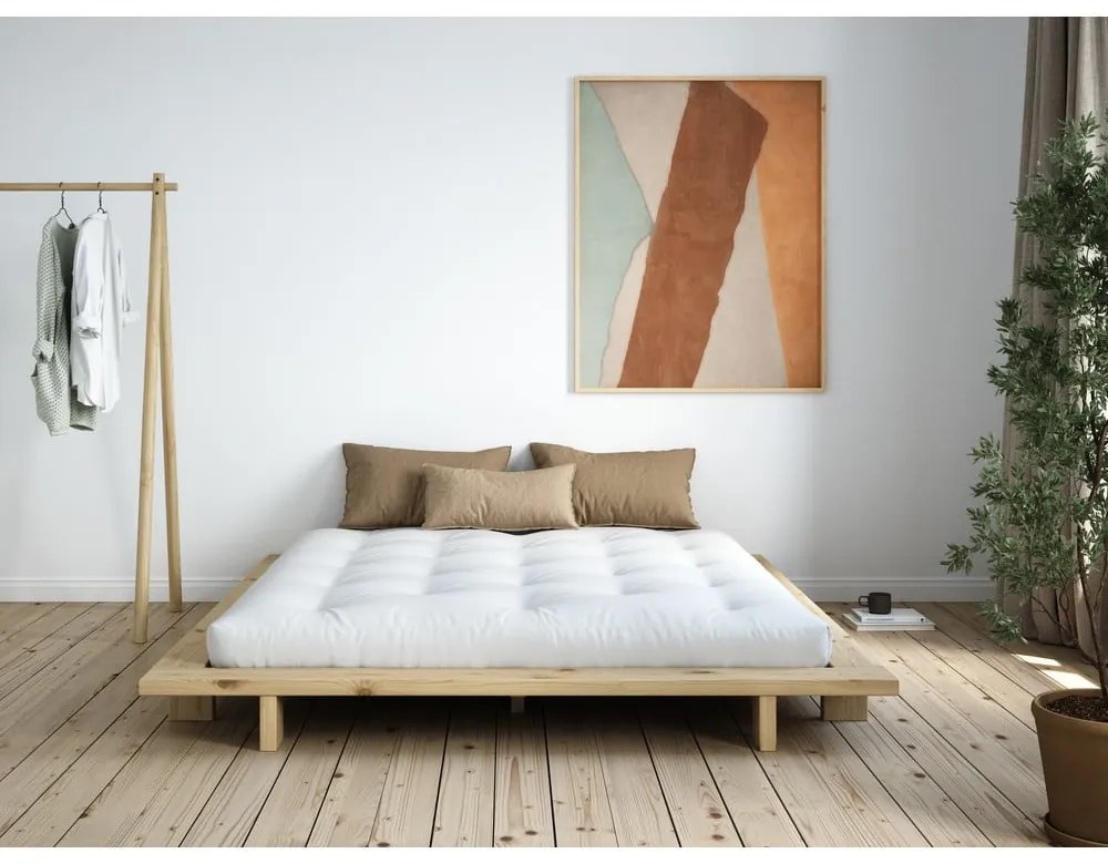 Dvoulůžková postel z borovicového dřeva s roštem 180x200 cm Japan – Karup Design