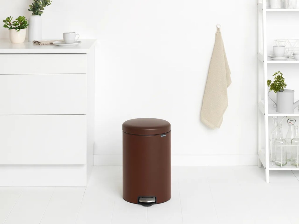 Brabantia NEWICON Pedálový odpadkový koš 20 l - minerální hnědá