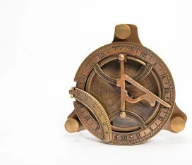 Mosazný kompas se slunečními hodinami West London Old Times
