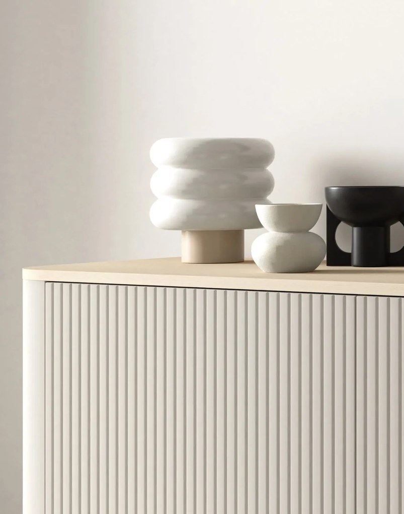 Závěsná TV skříňka Trenza Kašmír/Dub Vicenza 200 cm – moderní design a funkčnost