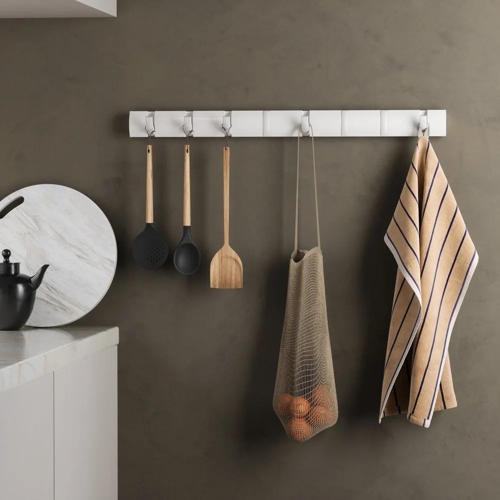 Matně bílý nástěnný věšák z borovicového dřeva 81 cm Flip – Umbra