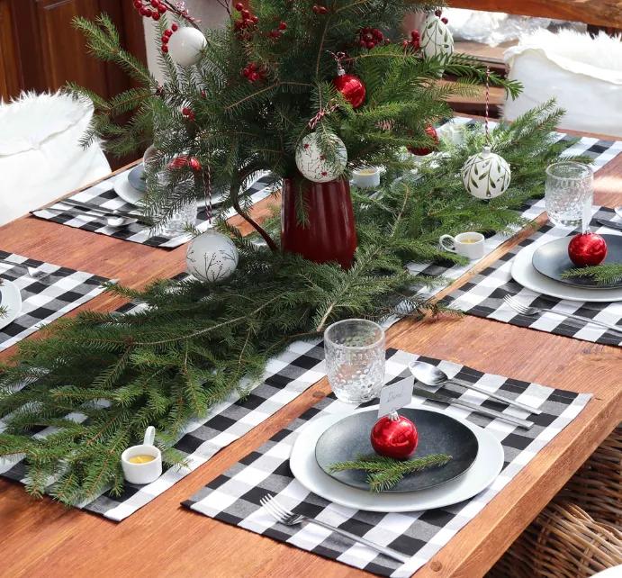 Decor by Glassor Vánoční ozdoba matně bílá s větvičkami