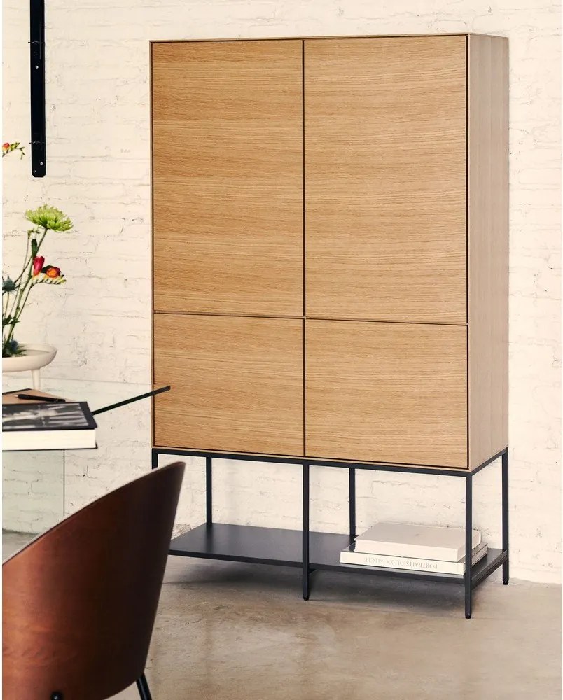 Skříň v dekoru dubu v přírodní barvě 97,5x160x40 cm Vedrana – Kave Home