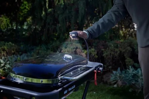 Plynový gril WEBER Traveler model 2026
