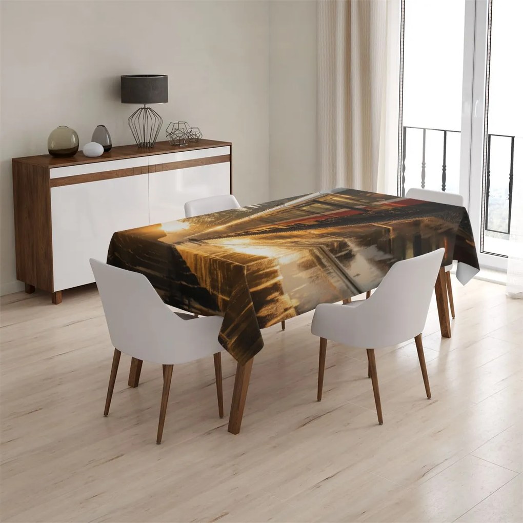 Sablio Ubrus Vlak na nádraží při východu slunce - 90x90 cm