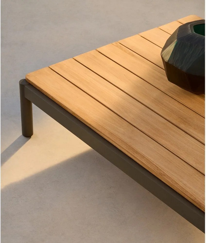 Zahradní konferenční stolek z teakového dřeva 89x91 cm Sorells – Kave Home