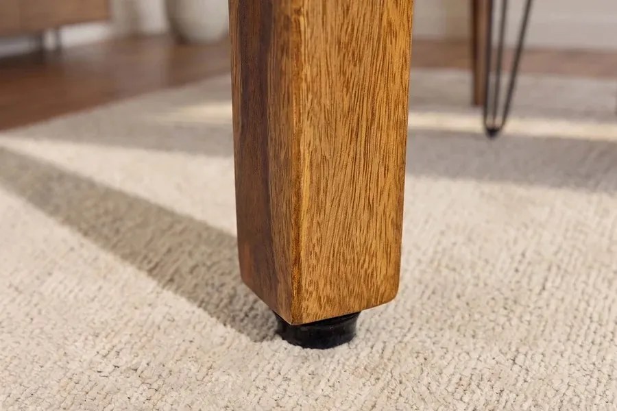 Designová židle Timber Sheesham / hnědé mikrovlákno