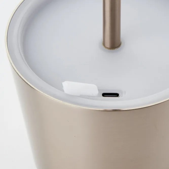 Brilliant G40939/29 Stolní AKU lampa XAANA světlá MĚĎ USB-C , CCT