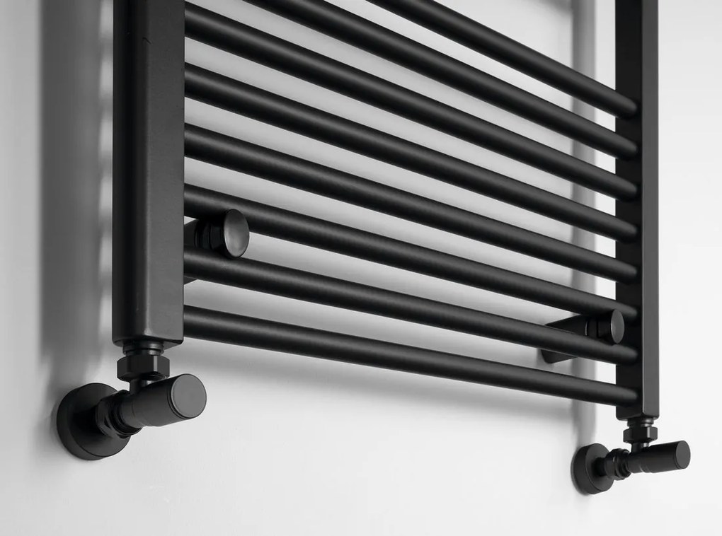 Aqualine Direct otopné těleso rovné boční připojení 600 x 1320 mm černá mat ILR36B
