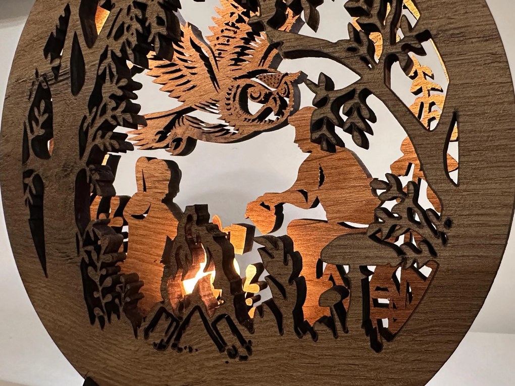 Li-Go "U ohně" dřevěná lampa s LED plameny 20x22 cm provedení povrchu: dub světlý