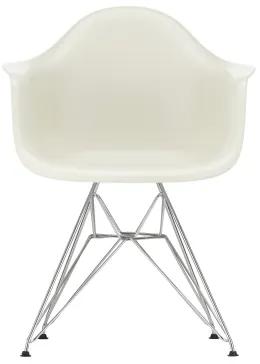 Eames Plastic Armchair DAR chrom oblázková bílé na koberec Vitra