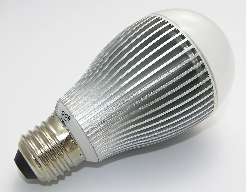 Žárovka LED E27-9SMD 230V, 9W, 700lm, neutrální bílá GA-BR-E27-010