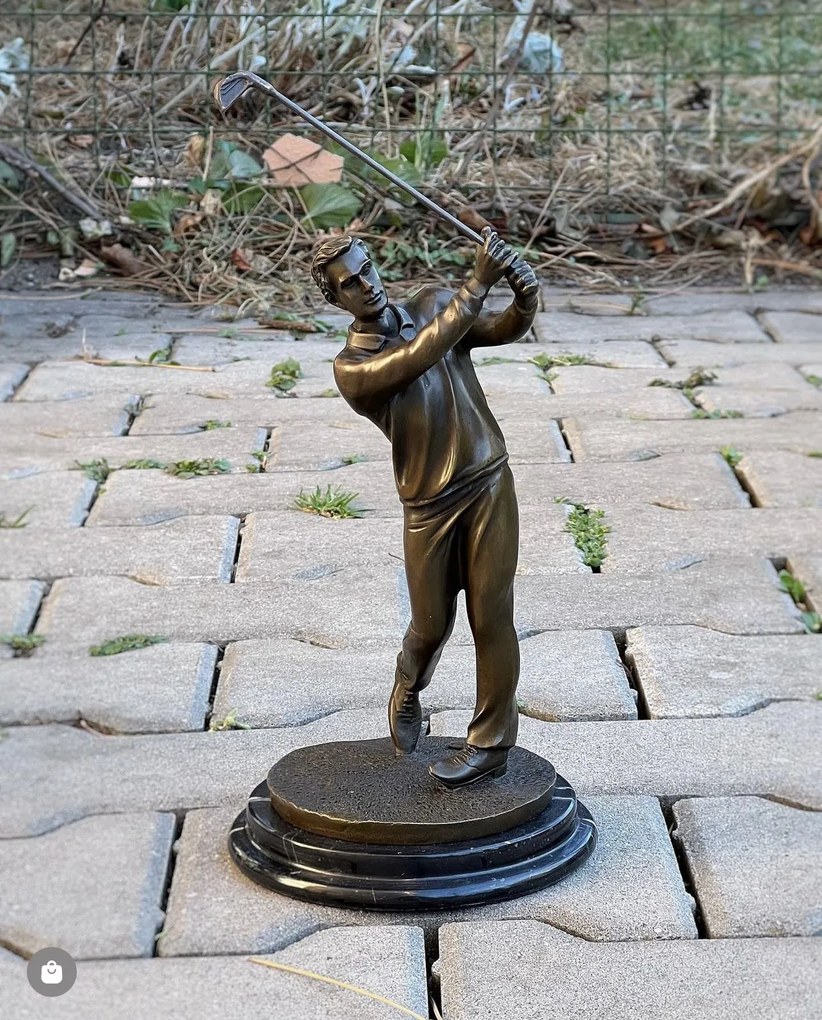 Bronzová socha soška - Golfista 2