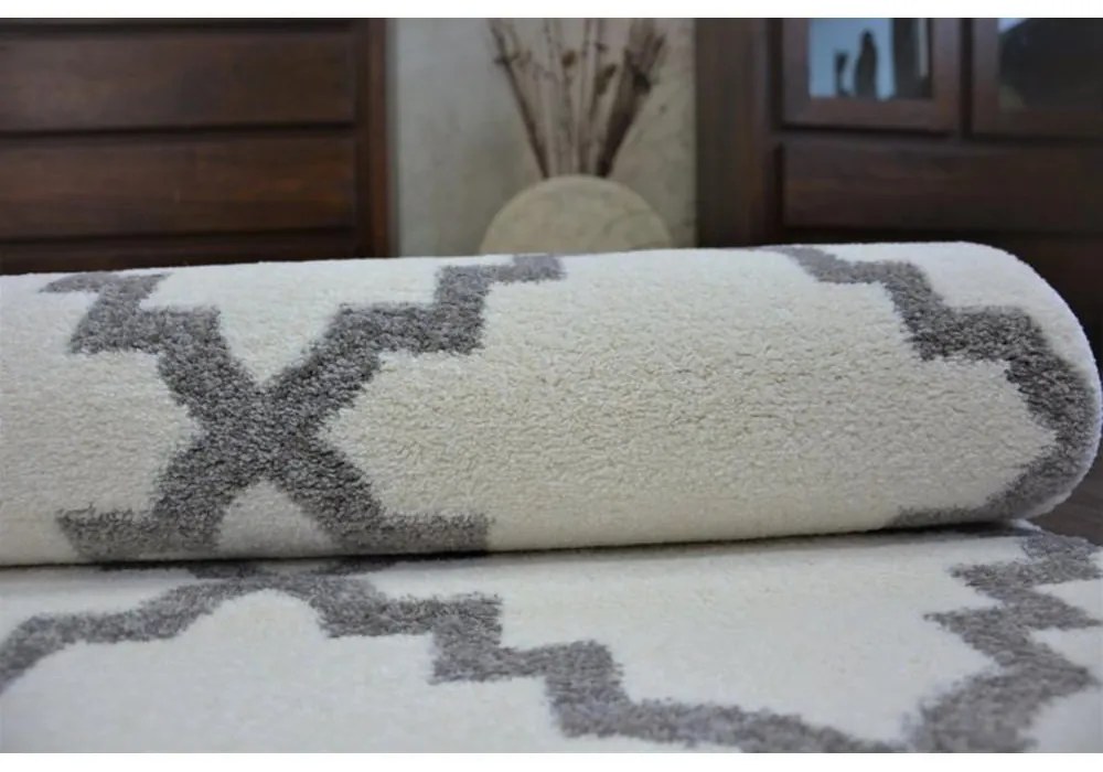 Kusový koberec Mira bílý 180x270cm