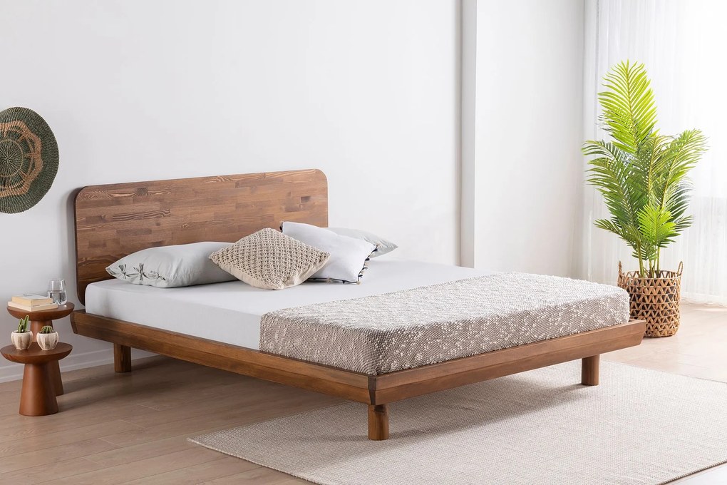 Tmavě hnědá dřevěná postel LUNA Lucas, 150X200