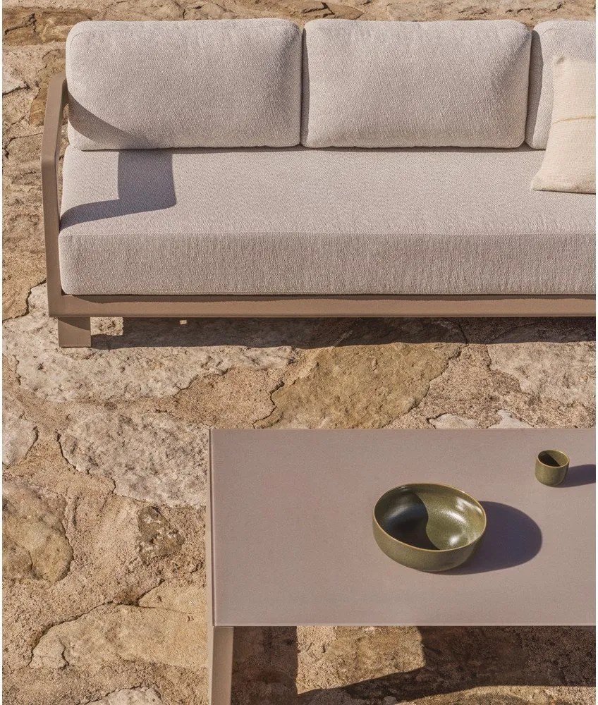 Béžový/taupe hliníkový zahradní lounge set pro 3 osoby Nerano – Kave Home