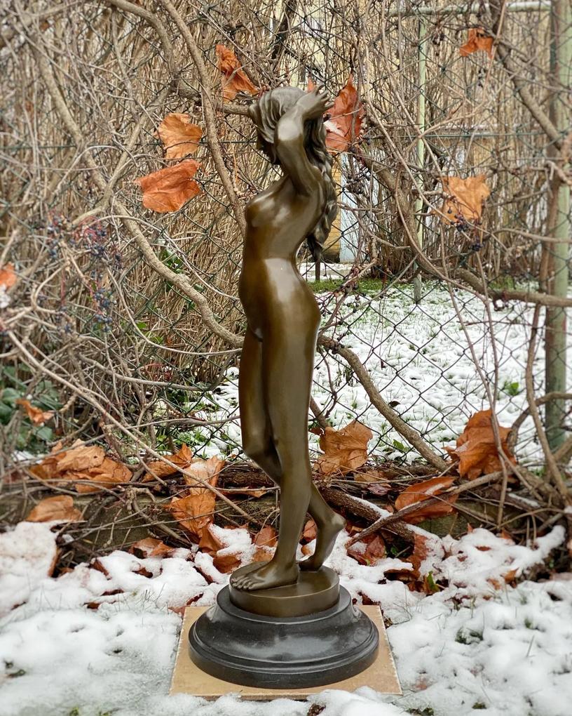 Bronzová socha - Nahá žena velká