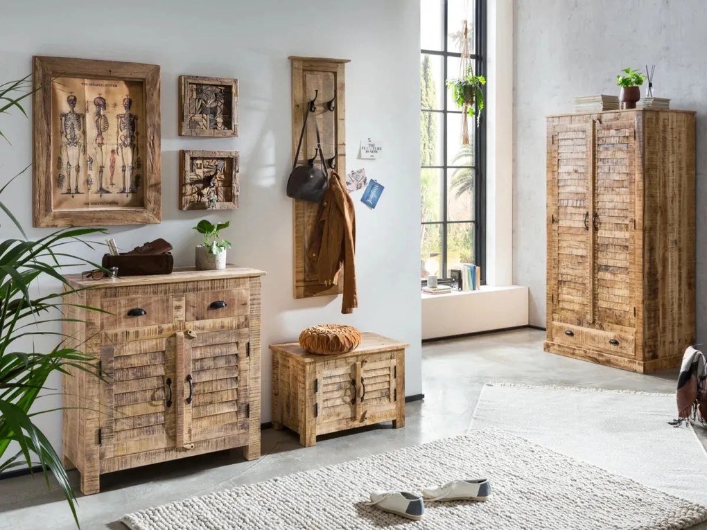 furniture-nabytek.cz - Masivní komoda Carino z mangového dřeva, lakovaná, přírodní barva