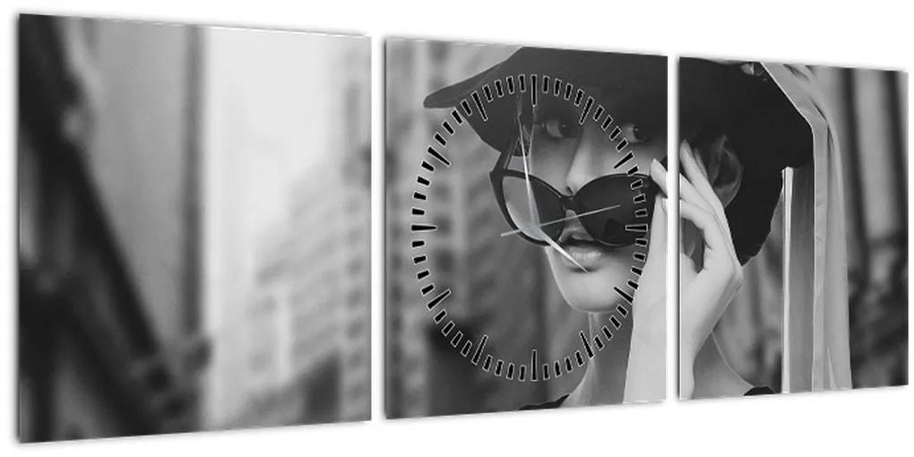 Obraz ženy (s hodinami) (90x30 cm)