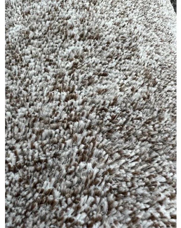 Metrážový koberec Papillon 69