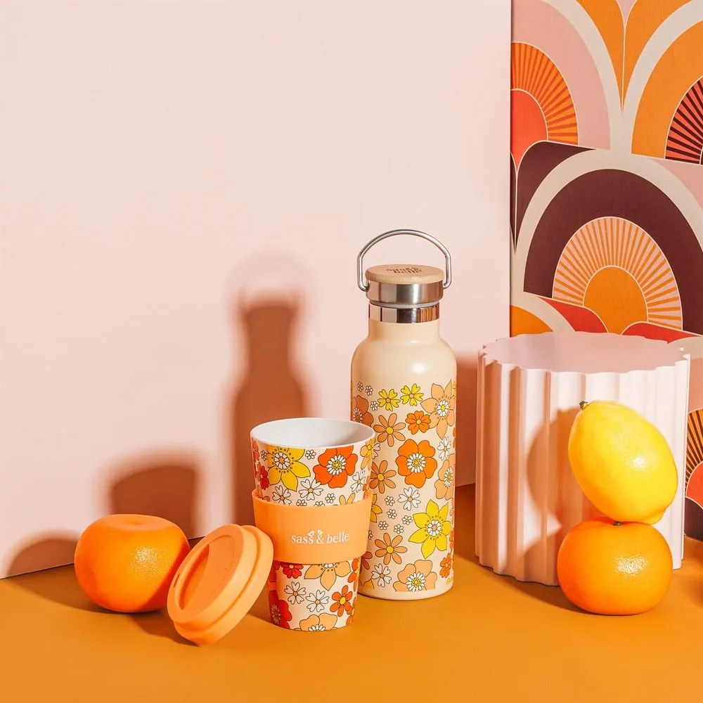 Oranžová nerezová dětská lahev 500 ml 70s Floral - Sass &amp; Belle