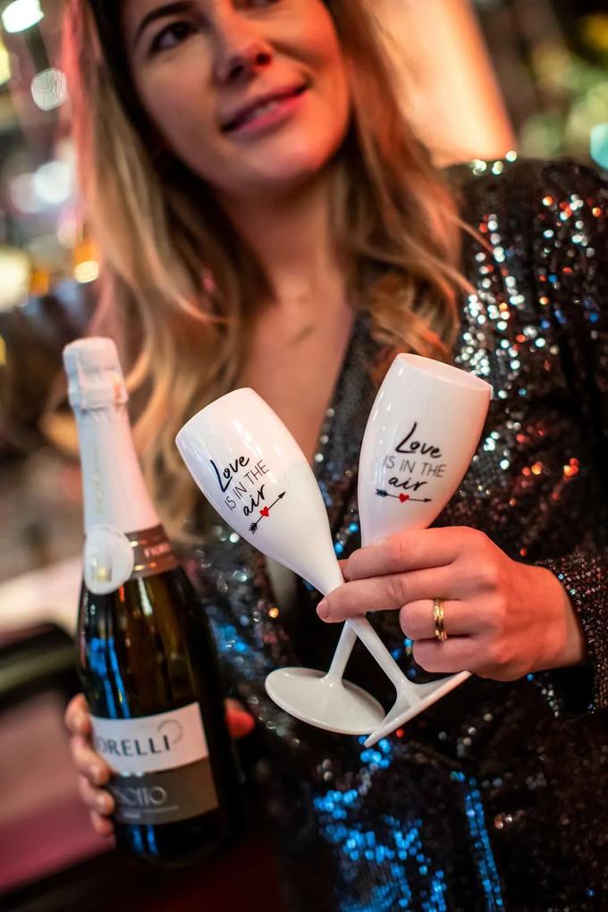 Pohár na šampaňské Cheers s nápisem La Vie Est Nulle Sans Bulle