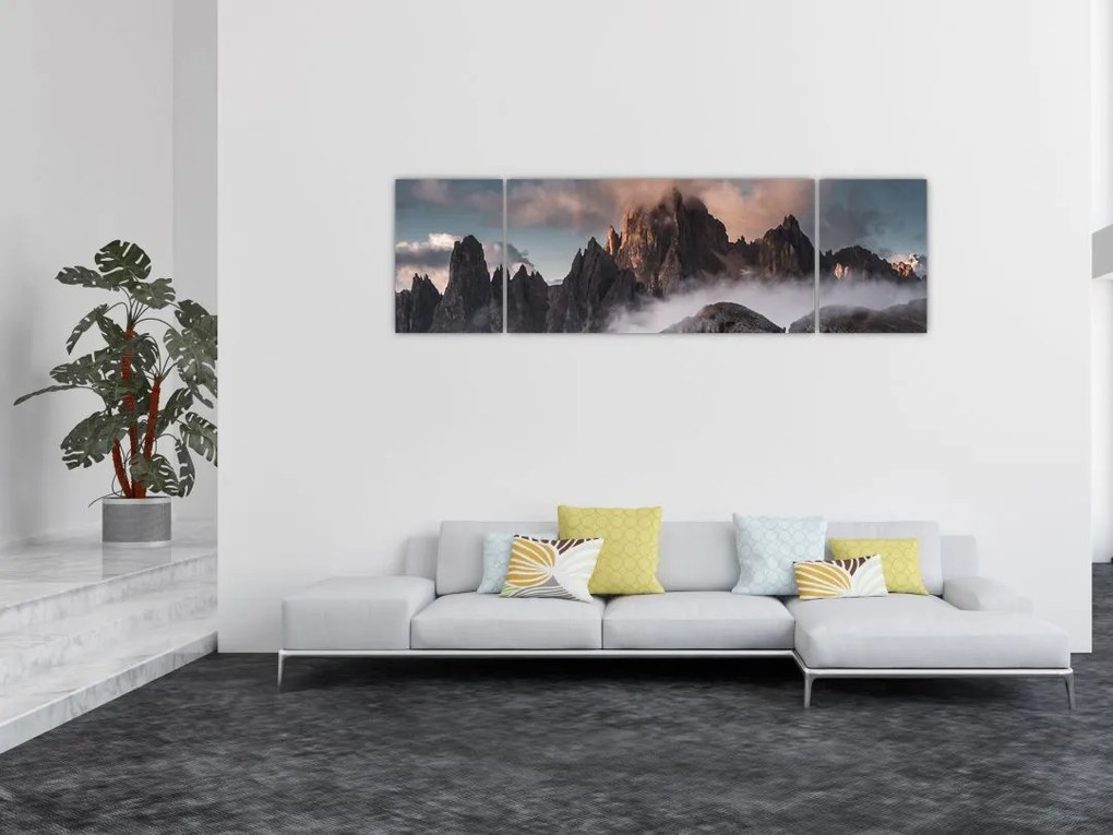 Obraz - Italské dolomity schované v mlze (170x50 cm)