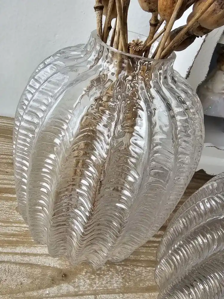 Skleněná váza s vroubkováním Sophia - Ø 19*27cm | BIANO