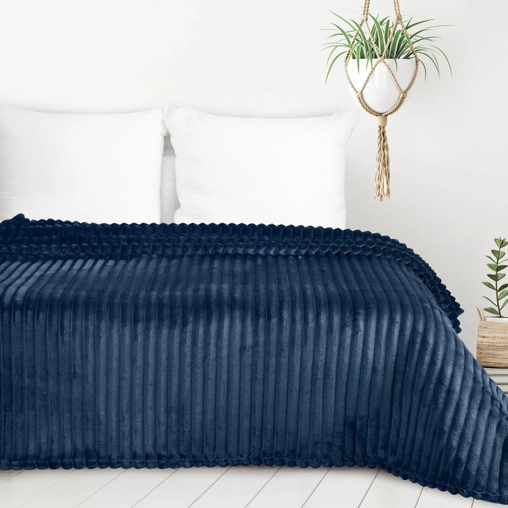 DEKA Z MIKROFLANELU SOFT 150X200 CM TMAVĚMODRÁ