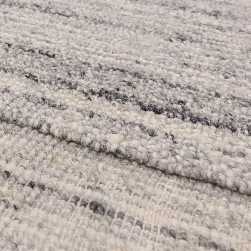 Tribeca Design Kusový koberec Gozart Grey Rozměry: 120x170 cm