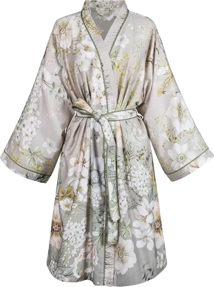 Kardol saténové kimono Emmets Garden - pastelové (Luxusní saténové kimono s květy)