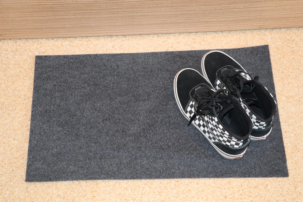 NL-Itc Kusový koberec Riva antracit Rozměry: 40x60cm