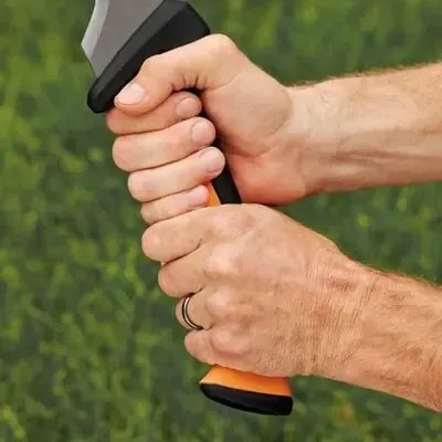 Fiskars Solid 1051236 Mačeta Axe