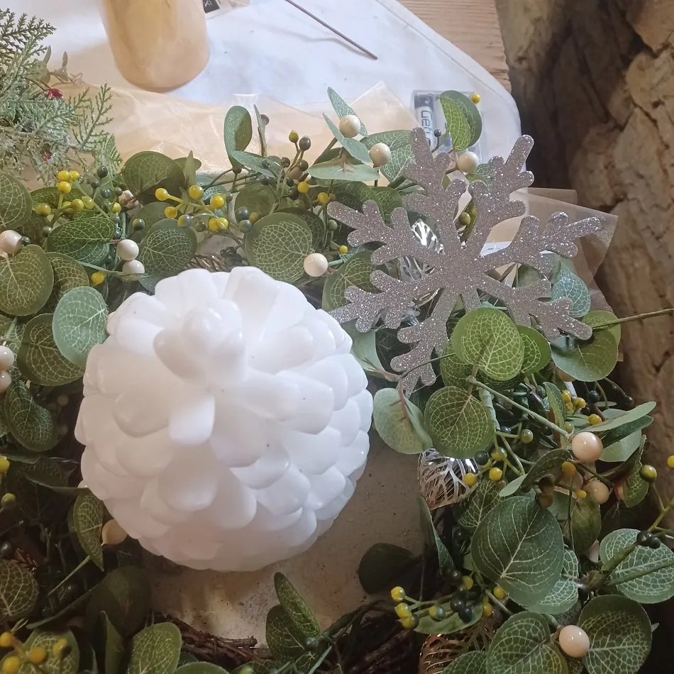 Vánoční ozdoba vločka IV, pr. 15 cm, stříbrná, překližka, venkovní