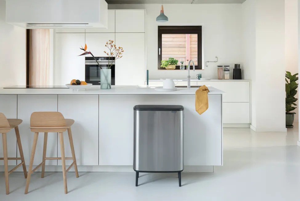 Brabantia BO Touch Bin 60L HI matná ocel otiskuvzdorná