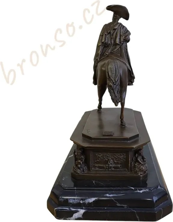 Pruský král Fridrich II. – „Starý Fricek“ s koněm, bronzová socha, historická umělecká dekorace