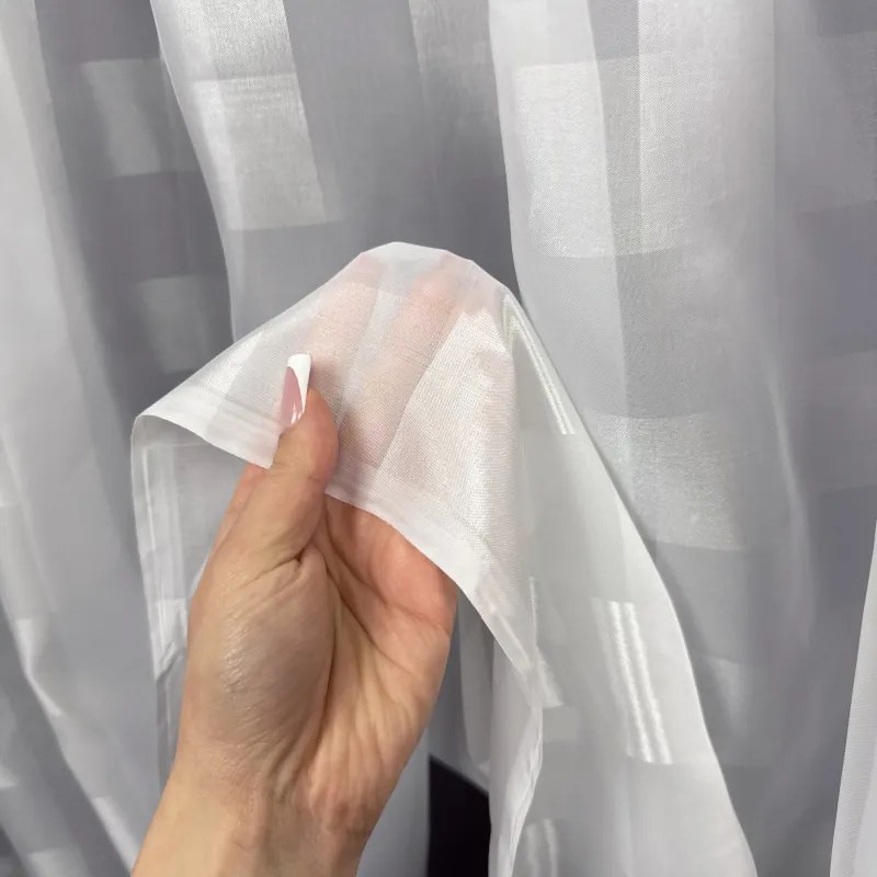 Ervi voálová záclona bílá - GBR 35, metraž