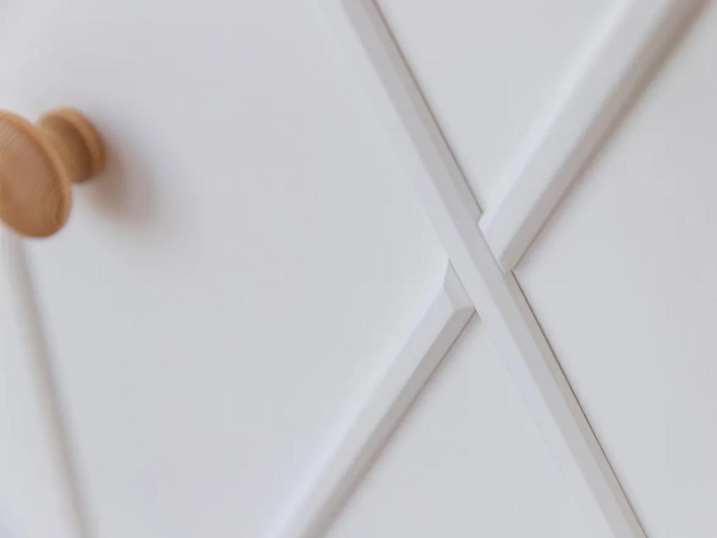 Bílý nábytek Komoda Marone Elite 2.2, dekor bílá-dřevo, masiv, borovice