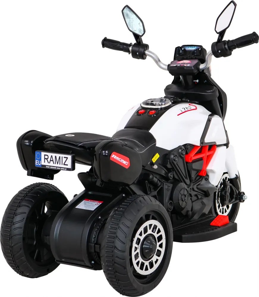 Ramiz Motorka Fast Tourist na baterie pro děti bílá + audio + světla + ekokůže