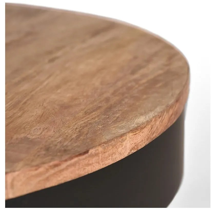 Černý odkládací stolek s deskou z mangového dřeva LABEL51 Saran, ⌀ 80 cm