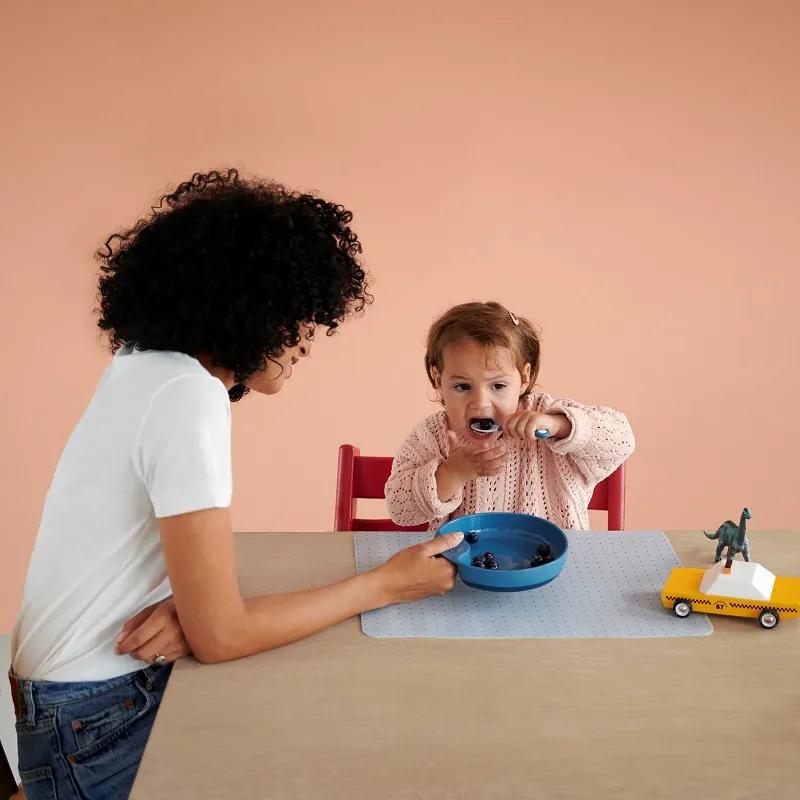 Dětský protiskluzový talíř Mio, 6m+, Mepal, tyrkysový