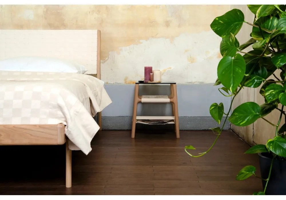 Černá/přírodní dvoulůžková postel z dubového dřeva 180x200 cm Fawn – Gazzda