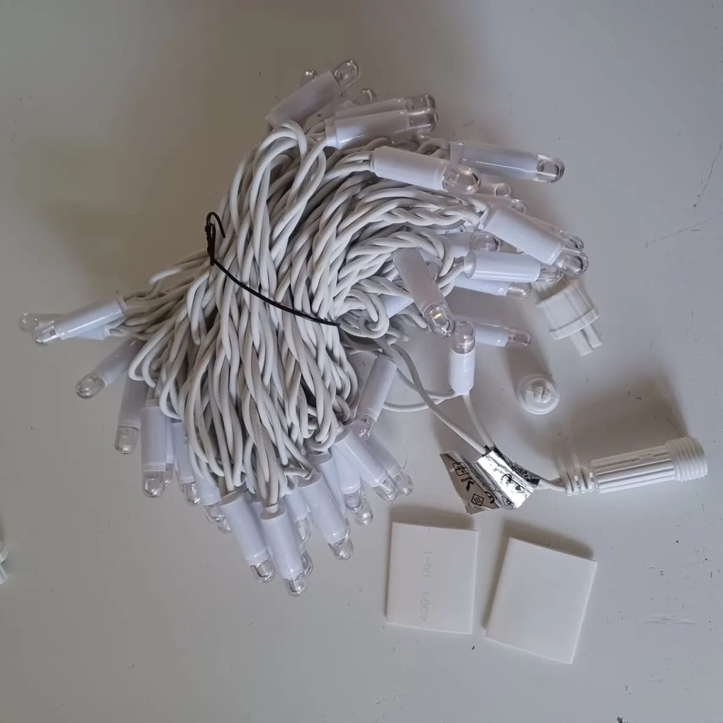 Eco fix LED světelný řetěz 10 m, 60 zářivějších diod, teple bílá, 36V, bílý kabel, IP44