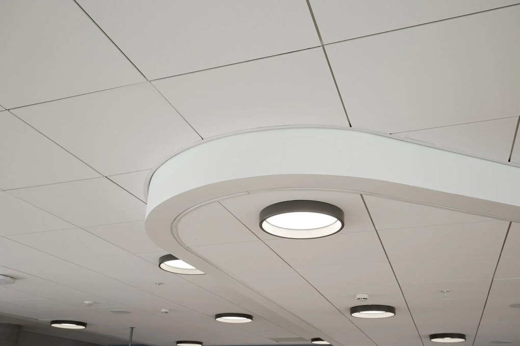 Stropní svítidlo Circle Semi Recessed LED 3000K 45,6 cm bílá