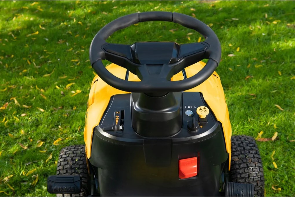 Riwall PRO RLT 102 HRD TWIN dvouválcový travní traktor 102 cm se zadním výhozem a hydrostatickou převodovkou