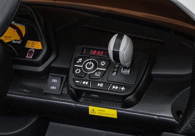 Elektrické autíčko Lamborghini Veneno bílé