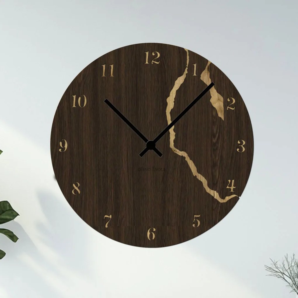dřevo života Nástěnné hodiny ŘEKA Zvolte barvu dekoru: Dub sonoma-Ořech, Zvolte velikost hodin (cm): 40x40, Barva ručiček: Stříbrné
