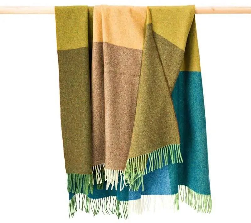 Deka z jehněčí vlny Blue Green Mustard Tan Large Blocks 180 x 137 cm John Hanly