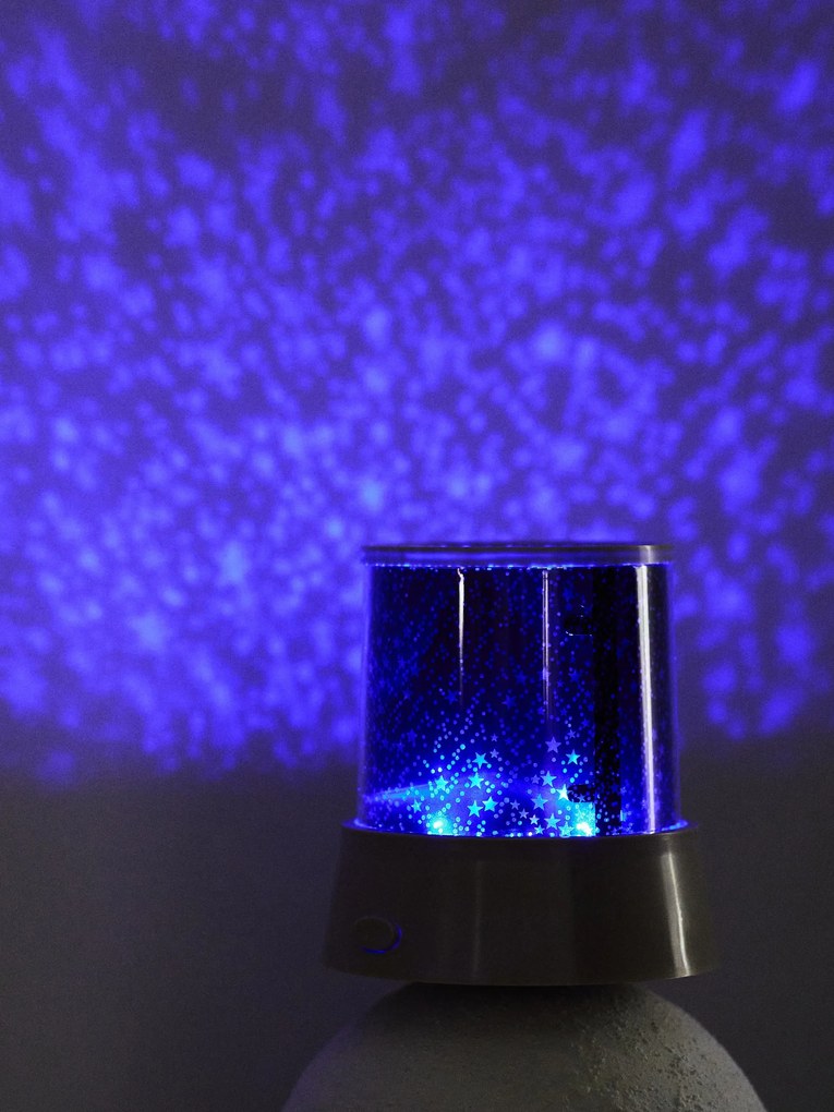 Sinsay - Rotační LED RGB projektor hvězd - béžová