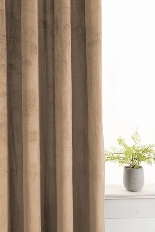 Zatemňovací závěs ELVIO VELVET 140x250 cm, béžový Zavěšení: Kovové kroužky